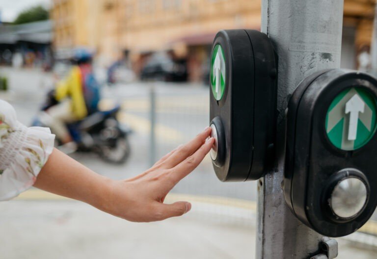 ¿Qué son los semáforos inteligentes y por qué son clave para las ...